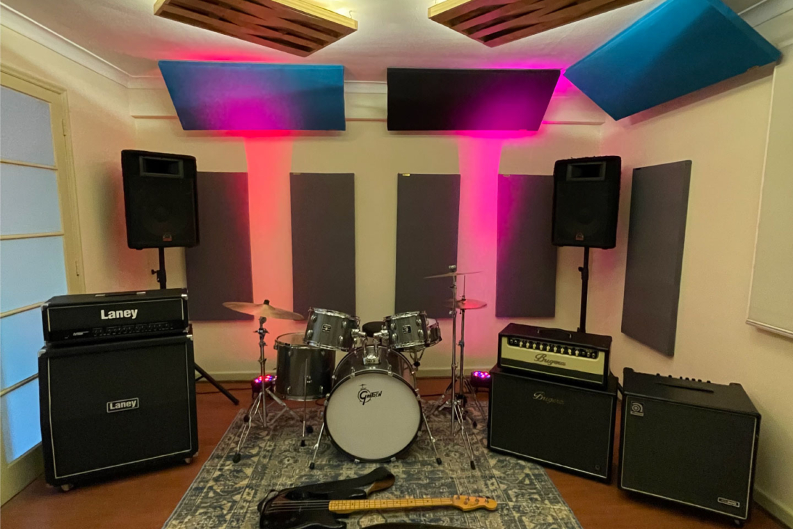 Salas de Ensayo y Auditorios - RoomBand